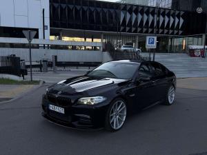 Melns BMW 550 2016 Rīga, ar dzinēja tilpumu 4.40 L un nobraukumu 316 tūkst. km par 12900 €, foto 3 vietnē AUTOMOTO.COM.LV
