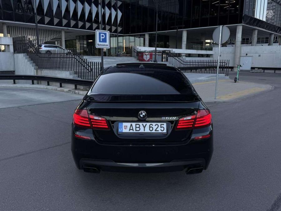Melns BMW 550 2016 Rīga, ar dzinēja tilpumu 4.40 L un nobraukumu 316 tūkst. km par 12900 €, foto 8 vietnē AUTOMOTO.COM.LV