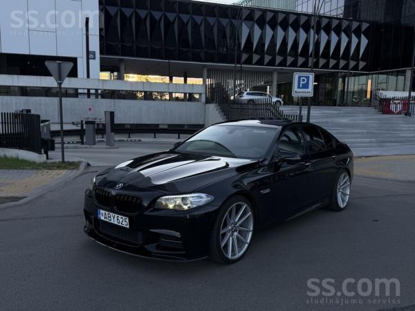 Melns BMW 550 2016 Rīga, ar dzinēja tilpumu 4.40 L un nobraukumu 316 tūkst. km par 10000 €, foto 1 vietnē AUTOMOTO.COM.LV