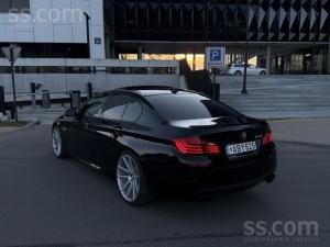 Black BMW 550 2016 in Riga, with an engine capacity of 4.40 L and mileage of 316 thousand km for 10000 €, photo 5 on AUTOMOTO.COM.LV