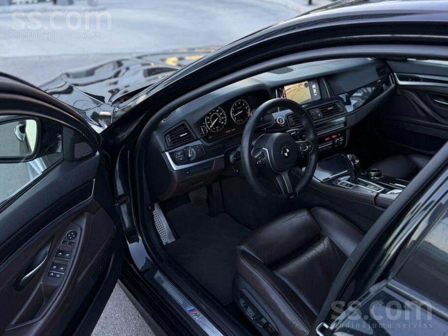 Black BMW 550 2016 in Riga, with an engine capacity of 4.40 L and mileage of 316 thousand km for 10000 €, photo 7 on AUTOMOTO.COM.LV