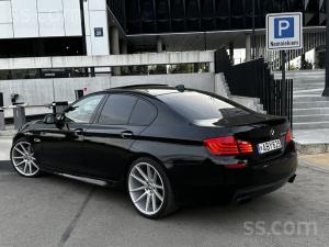 Melns BMW 550 2016 Rīga, ar dzinēja tilpumu 4.40 L un nobraukumu 314 tūkst. km par 14200 €, foto 7 vietnē AUTOMOTO.COM.LV