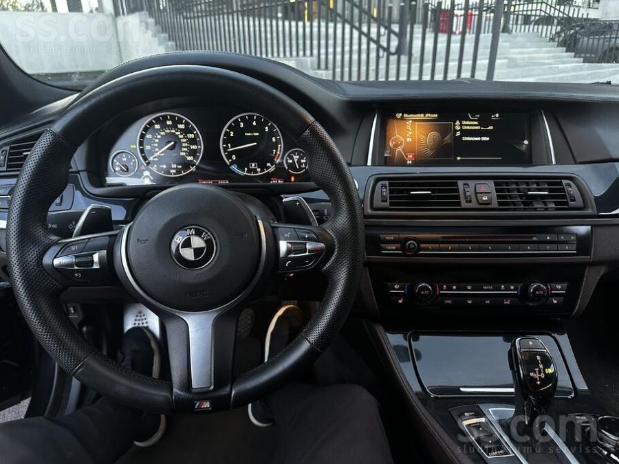 Melns BMW 550 2016 Rīga, ar dzinēja tilpumu 4.40 L un nobraukumu 314 tūkst. km par 14200 €, foto 13 vietnē AUTOMOTO.COM.LV