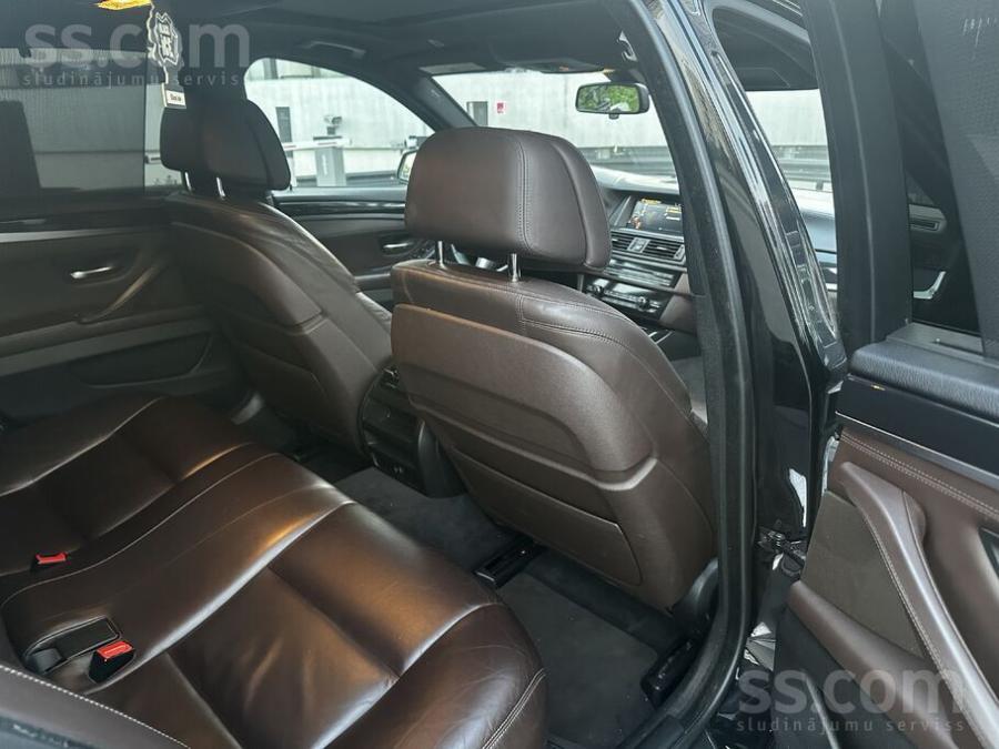 Melns BMW 550 2016 Rīga, ar dzinēja tilpumu 4.40 L un nobraukumu 314 tūkst. km par 14200 €, foto 14 vietnē AUTOMOTO.COM.LV
