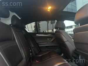 Melns BMW 550 2016 Rīga, ar dzinēja tilpumu 4.40 L un nobraukumu 314 tūkst. km par 14200 €, foto 15 vietnē AUTOMOTO.COM.LV