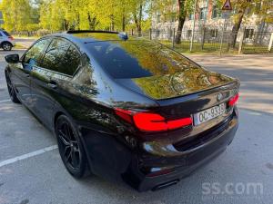 Melns BMW 550 2017 Rīga, ar dzinēja tilpumu 4.40 L un nobraukumu 160 tūkst. km par 22500 €, foto 12 vietnē AUTOMOTO.COM.LV