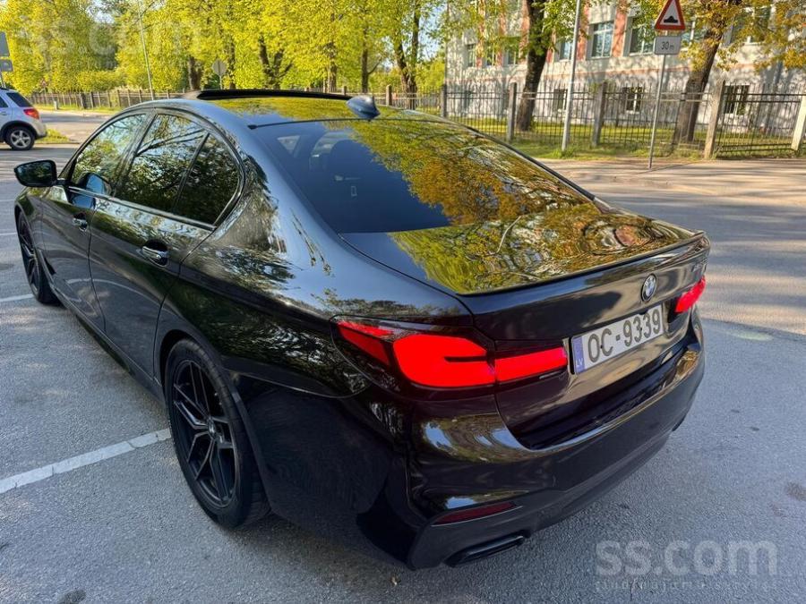 Melns BMW 550 2017 Rīga, ar dzinēja tilpumu 4.40 L un nobraukumu 160 tūkst. km par 22500 €, foto 12 vietnē AUTOMOTO.COM.LV