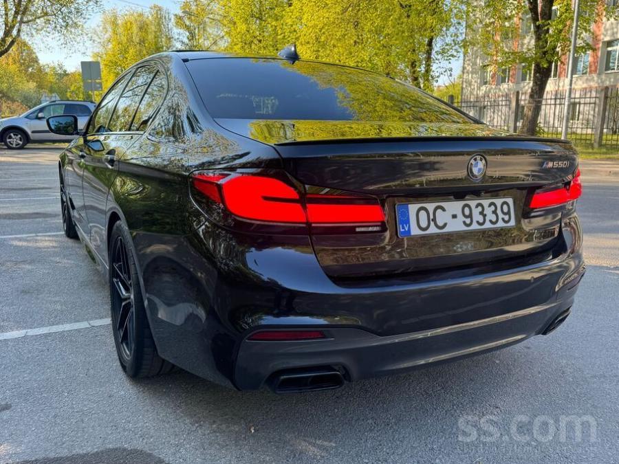 Melns BMW 550 2017 Rīga, ar dzinēja tilpumu 4.40 L un nobraukumu 160 tūkst. km par 22500 €, foto 23 vietnē AUTOMOTO.COM.LV