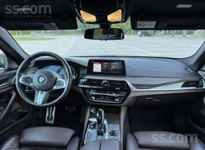 Black BMW 550 2017 in Jelgava, with an engine capacity of 4.40 L and mileage of 121 thousand km for 33000 €, photo 8 on AUTOMOTO.COM.LV