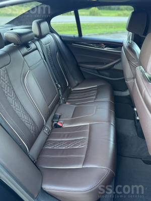Black BMW 550 2017 in Jelgava, with an engine capacity of 4.40 L and mileage of 121 thousand km for 33000 €, photo 11 on AUTOMOTO.COM.LV