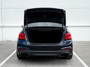 Black BMW 550 2018 in Riga, with an engine capacity of 3.00 L and mileage of 0 thousand km for 27500 €, photo 9 on AUTOMOTO.COM.LV