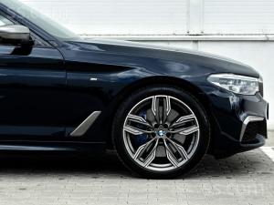Black BMW 550 2018 in Riga, with an engine capacity of 3.00 L and mileage of 0 thousand km for 27500 €, photo 12 on AUTOMOTO.COM.LV