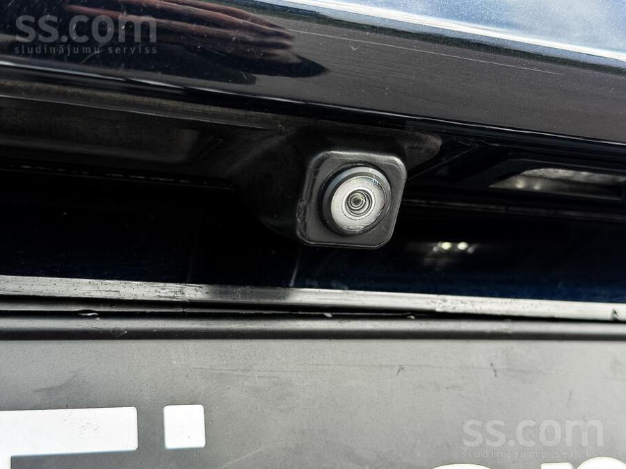 Black BMW 550 2018 in Riga, with an engine capacity of 3.00 L and mileage of 0 thousand km for 27500 €, photo 14 on AUTOMOTO.COM.LV