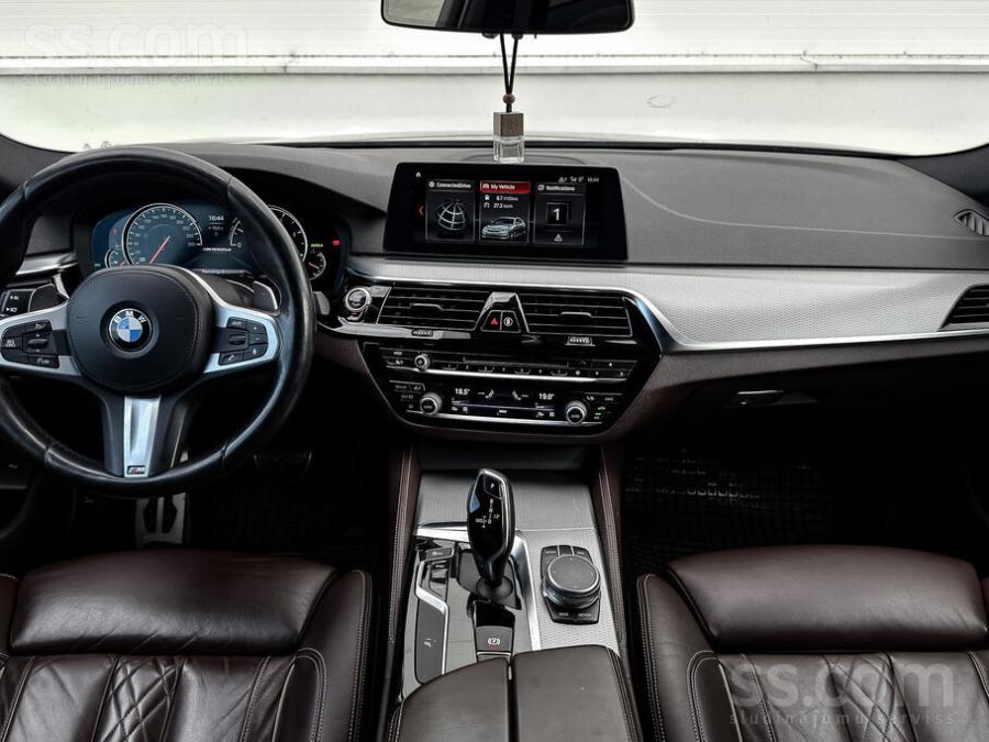 Black BMW 550 2018 in Riga, with an engine capacity of 3.00 L and mileage of 0 thousand km for 27500 €, photo 24 on AUTOMOTO.COM.LV
