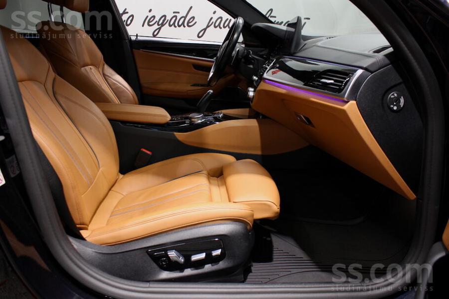 Black BMW 550 2021 in Riga, with an engine capacity of 4.40 L and mileage of 104 thousand km for 48490 €, photo 24 on AUTOMOTO.COM.LV