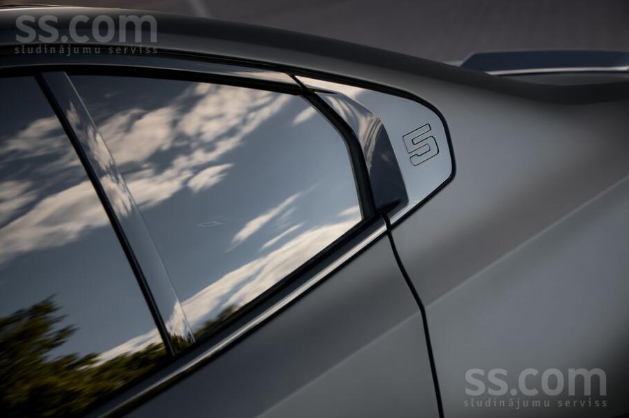 Melns BMW 550 2024 Jelgava, ar dzinēja tilpumu 3.00 L un nobraukumu 34 tūkst. km par 67500 €, foto 22 vietnē AUTOMOTO.COM.LV