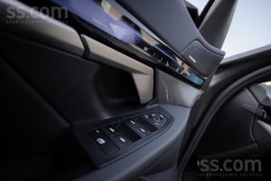 Melns BMW 550 2024 Jelgava, ar dzinēja tilpumu 3.00 L un nobraukumu 34 tūkst. km par 67500 €, foto 30 vietnē AUTOMOTO.COM.LV