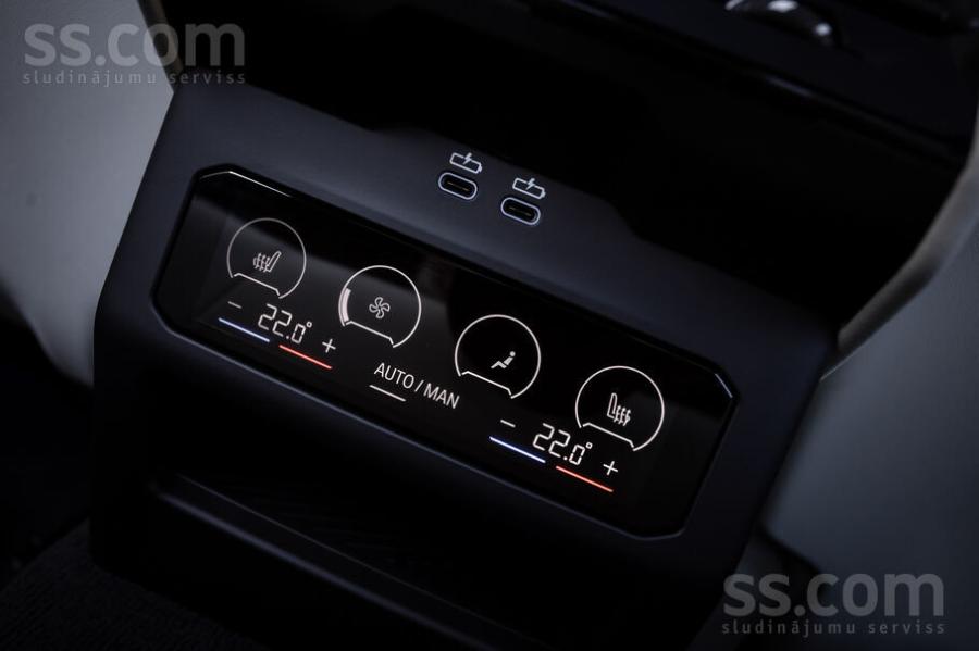 Melns BMW 550 2024 Jelgava, ar dzinēja tilpumu 3.00 L un nobraukumu 34 tūkst. km par 67500 €, foto 34 vietnē AUTOMOTO.COM.LV