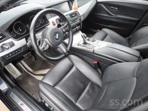 Melns BMW 550 2014 Rīga, ar dzinēja tilpumu 3.00 L un nobraukumu 160 tūkst. km par 20900 €, foto 5 vietnē AUTOMOTO.COM.LV