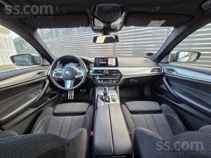 Black BMW 550 2017 in Riga, with an engine capacity of 4.40 L and mileage of 189 thousand km for 27990 €, photo 5 on AUTOMOTO.COM.LV