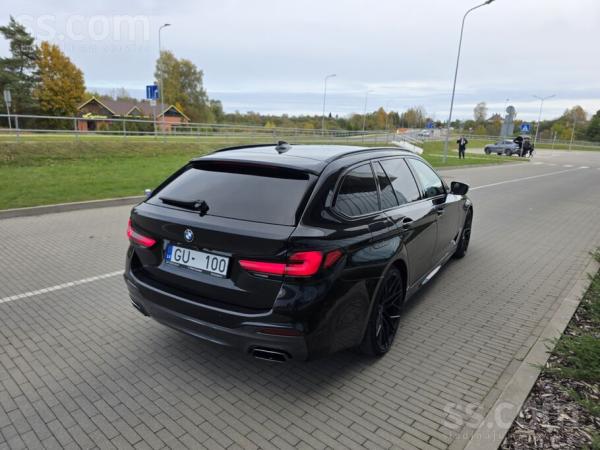 Black BMW 550 2018 in Rezekne, with an engine capacity of 3.00 L and mileage of 171 thousand km for 26000 €, photo 11 on AUTOMOTO.COM.LV