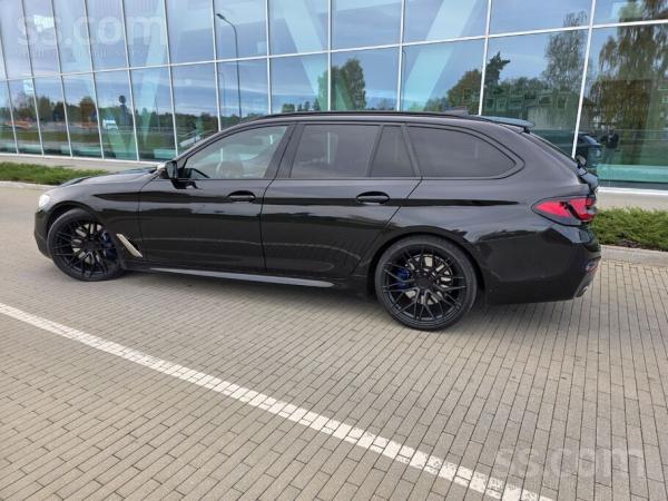 Black BMW 550 2018 in Rezekne, with an engine capacity of 3.00 L and mileage of 185 thousand km for 26000 €, photo 8 on AUTOMOTO.COM.LV
