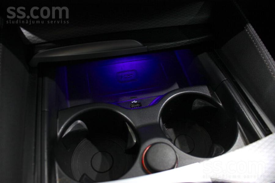 Black BMW 550 2019 in Riga, with an engine capacity of 3.00 L and mileage of 186 thousand km for 29900 €, photo 24 on AUTOMOTO.COM.LV