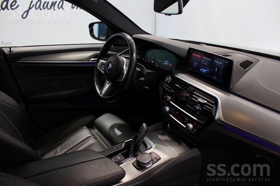 Black BMW 550 2019 in Riga, with an engine capacity of 3.00 L and mileage of 186 thousand km for 29900 €, photo 26 on AUTOMOTO.COM.LV