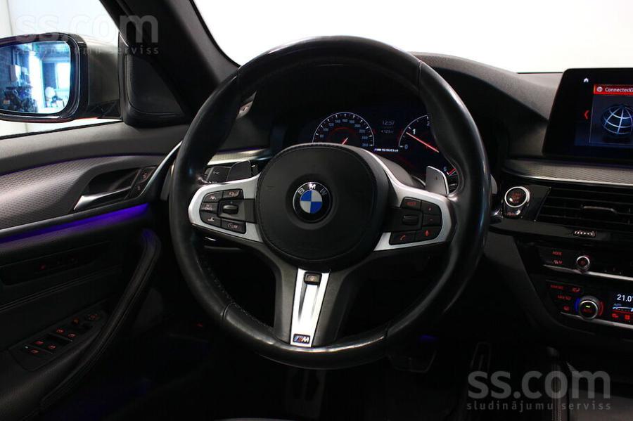 Black BMW 550 2019 in Riga, with an engine capacity of 3.00 L and mileage of 186 thousand km for 29900 €, photo 31 on AUTOMOTO.COM.LV
