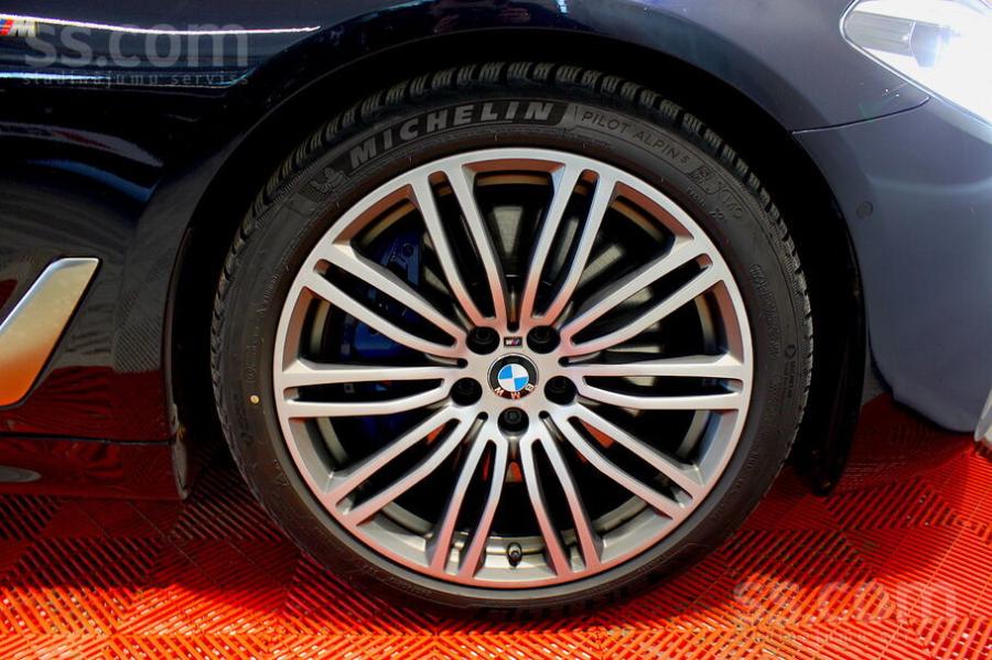 Black BMW 550 2019 in Riga, with an engine capacity of 3.00 L and mileage of 186 thousand km for 29900 €, photo 36 on AUTOMOTO.COM.LV