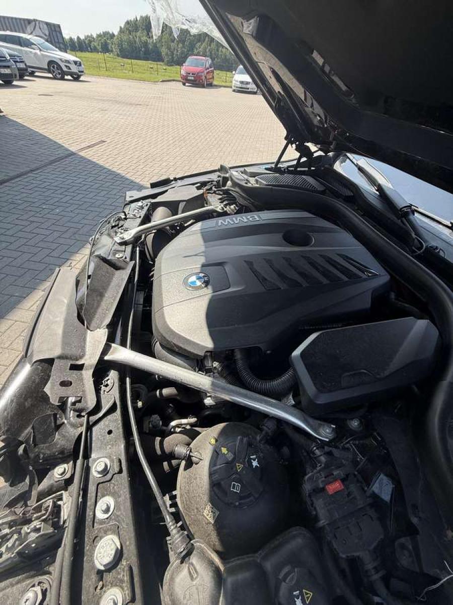 Melns BMW 550 2025 Plungė, ar dzinēja tilpumu 3.00 L un nobraukumu 75 tūkst. km par 32500 €, foto 6 vietnē AUTOMOTO.COM.LV