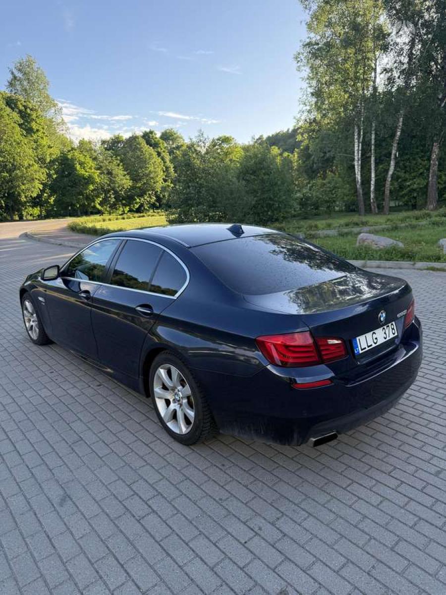 Blue BMW 550 2011 in Vilnius, with an engine capacity of 4.40 L and mileage of 226 thousand km for 7450 €, photo 9 on AUTOMOTO.COM.LV