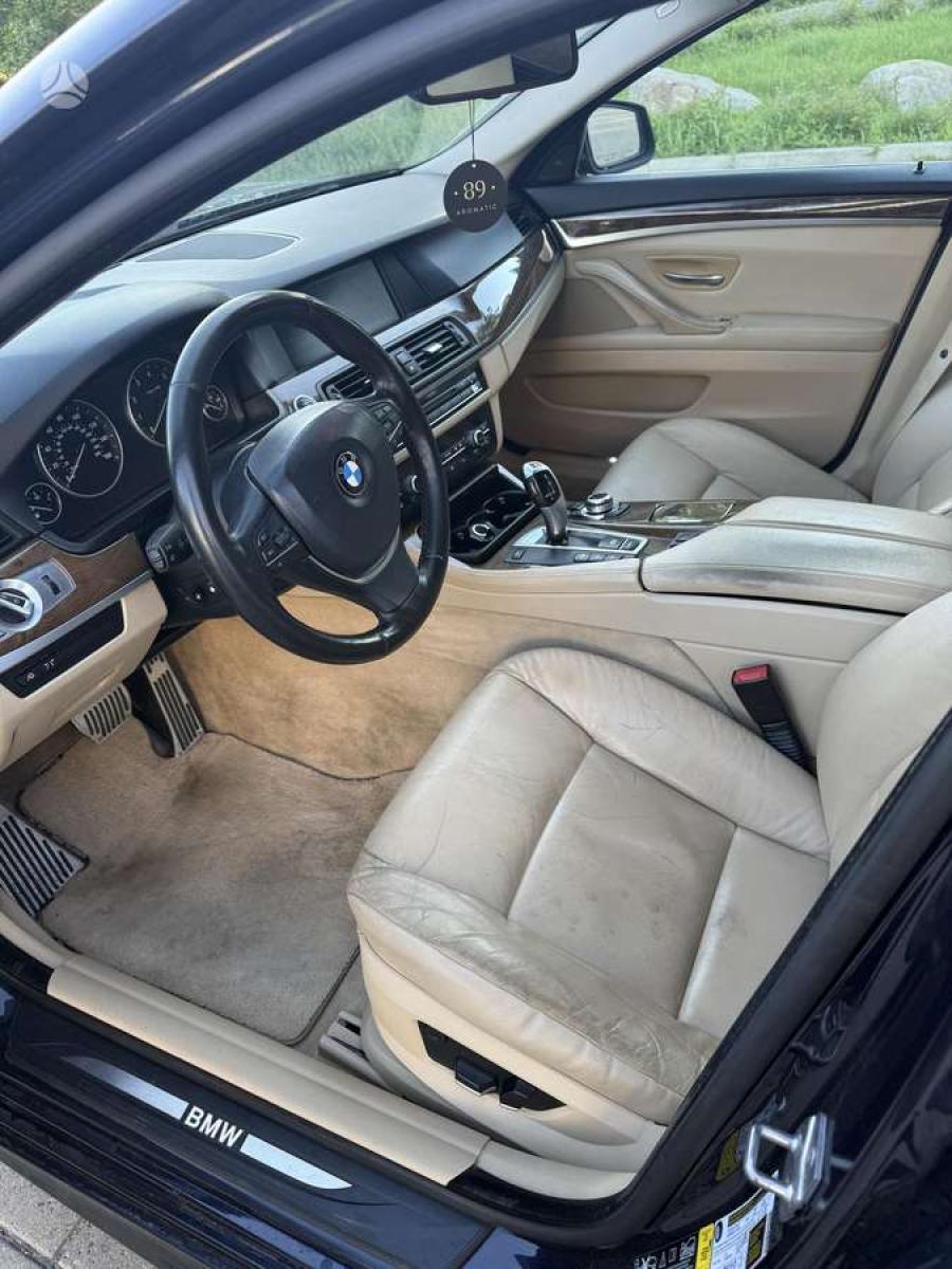 Blue BMW 550 2011 in Vilnius, with an engine capacity of 4.40 L and mileage of 226 thousand km for 7450 €, photo 11 on AUTOMOTO.COM.LV