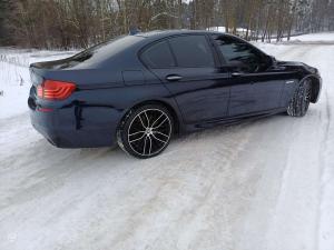 Blue BMW 550 2014 in Vilnius, with an engine capacity of 4.40 L and mileage of 130 thousand km for 9950 €, photo 7 on AUTOMOTO.COM.LV