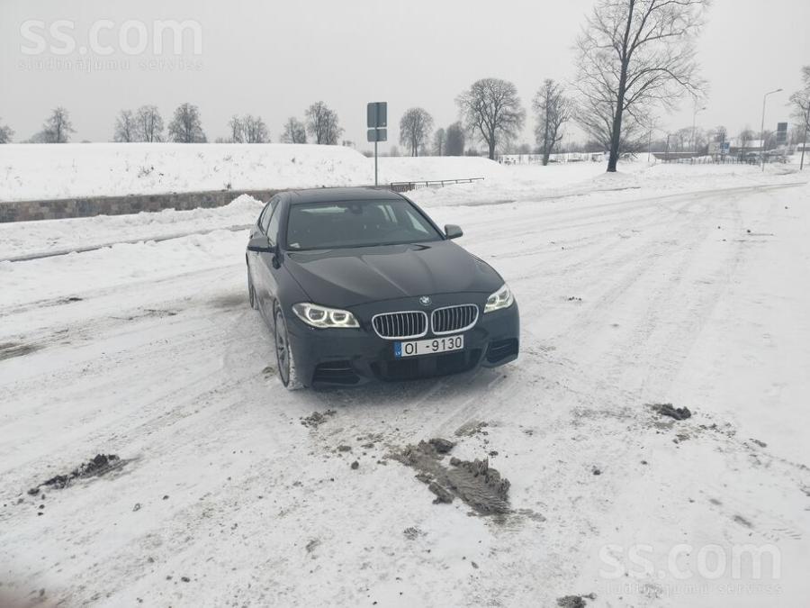 Синий БМВ 550 2015 в Даугавпилс, объемом двигателя 3.00 л и пробегом 202 тыс. км за 20000 €, фото 1 на AUTOMOTO.COM.LV