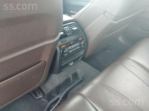 Синий БМВ 550 2015 в Даугавпилс, объемом двигателя 3.00 л и пробегом 202 тыс. км за 20000 €, фото 10 на AUTOMOTO.COM.LV