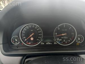 Синий БМВ 550 2015 в Даугавпилс, объемом двигателя 3.00 л и пробегом 202 тыс. км за 20000 €, фото 12 на AUTOMOTO.COM.LV