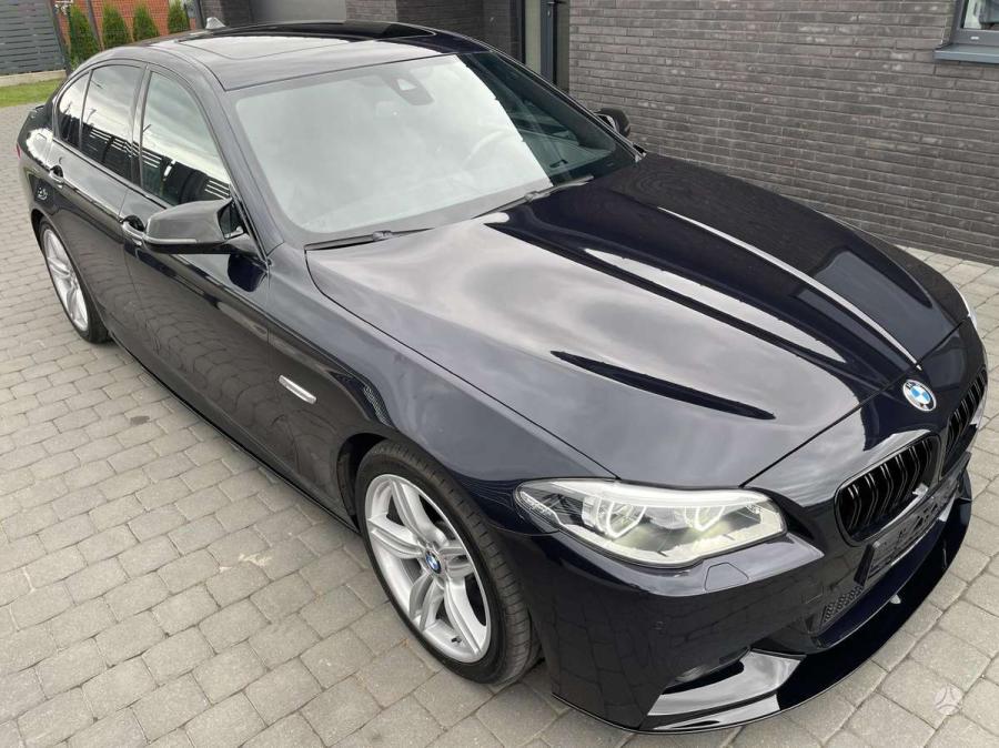 Blue BMW 550 2016 in Kaunas, with an engine capacity of 4.40 L and mileage of 81 thousand km for 21800 €, photo 3 on AUTOMOTO.COM.LV