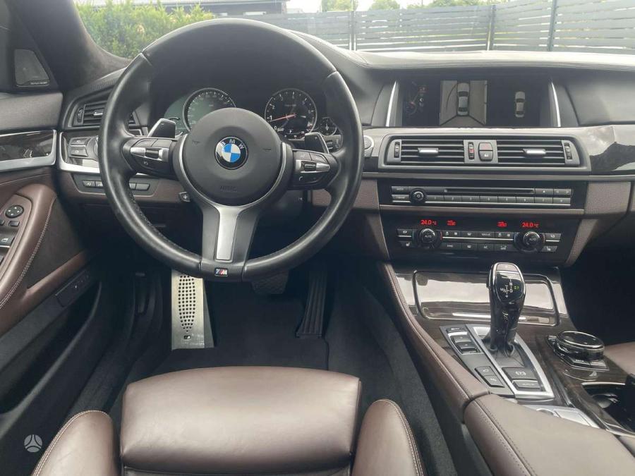 Blue BMW 550 2016 in Kaunas, with an engine capacity of 4.40 L and mileage of 81 thousand km for 21800 €, photo 12 on AUTOMOTO.COM.LV