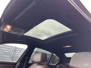 Blue BMW 550 2016 in Kaunas, with an engine capacity of 4.40 L and mileage of 81 thousand km for 21800 €, photo 17 on AUTOMOTO.COM.LV