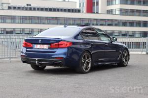 Blue BMW 550 2017 in Riga, with an engine capacity of 4.40 L and mileage of 179 thousand km for 29980 €, photo 6 on AUTOMOTO.COM.LV