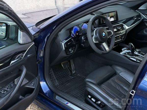 Blue BMW 550 2017 in Riga, with an engine capacity of 4.40 L and mileage of 179 thousand km for 29980 €, photo 7 on AUTOMOTO.COM.LV