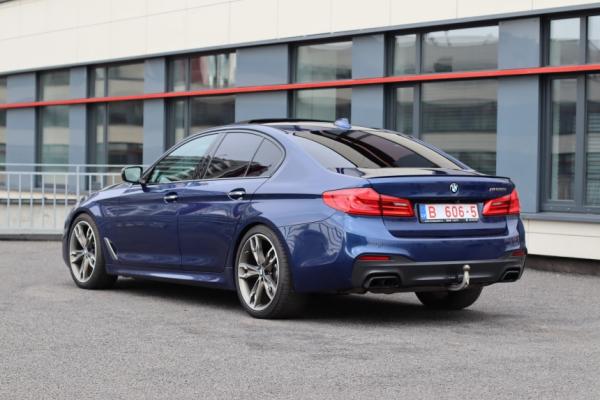 Blue BMW 550 2017 in Riga, with an engine capacity of 4.40 L and mileage of 179 thousand km for 29980 €, photo 9 on AUTOMOTO.COM.LV