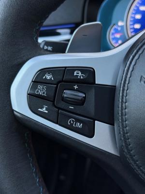 Blue BMW 550 2017 in Riga, with an engine capacity of 4.40 L and mileage of 179 thousand km for 29980 €, photo 13 on AUTOMOTO.COM.LV