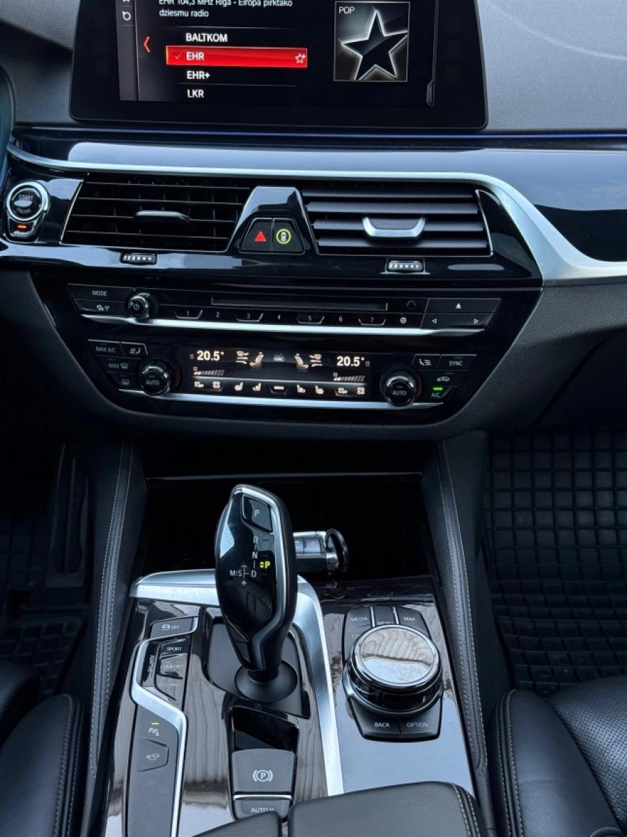 Blue BMW 550 2017 in Riga, with an engine capacity of 4.40 L and mileage of 179 thousand km for 29980 €, photo 21 on AUTOMOTO.COM.LV