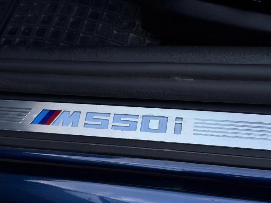 Blue BMW 550 2017 in Riga, with an engine capacity of 4.40 L and mileage of 179 thousand km for 29980 €, photo 29 on AUTOMOTO.COM.LV