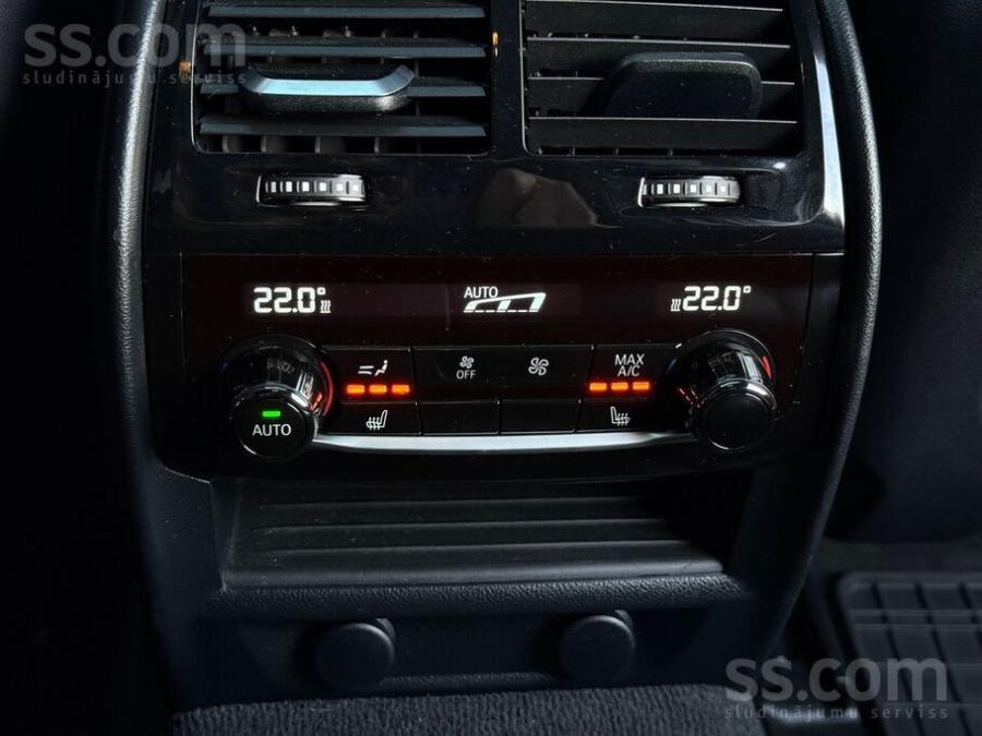 Синий БМВ 550 2017 в Рига, объемом двигателя 4.40 л и пробегом 179 тыс. км за 28280 €, фото 18 на AUTOMOTO.COM.LV
