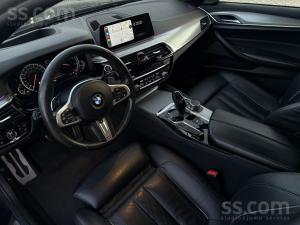 Blue BMW 550 2018 in Jelgava, with an engine capacity of 3.00 L and mileage of 199 thousand km for 31000 €, photo 10 on AUTOMOTO.COM.LV