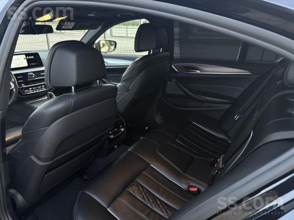 Zils BMW 550 2018 Jelgava, ar dzinēja tilpumu 3.00 L un nobraukumu 199 tūkst. km par 31000 €, foto 10 vietnē AUTOMOTO.COM.LV
