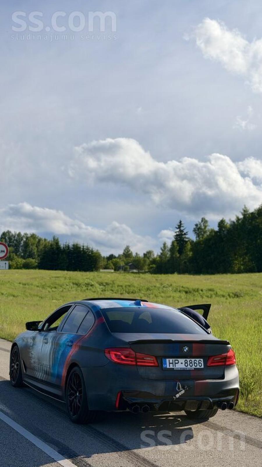Blue BMW 550 2018 in Daugavpils, with an engine capacity of 4.40 L and mileage of 198 thousand km for 31500 €, photo 14 on AUTOMOTO.COM.LV